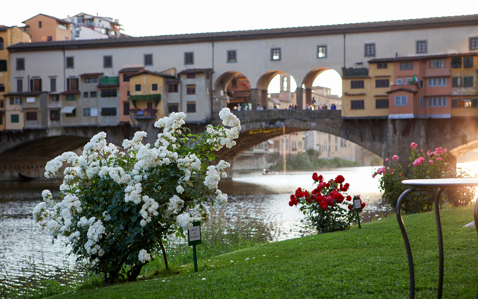 Florence Boat Tour on a Florentine Gondola 2023 with Expert Guide