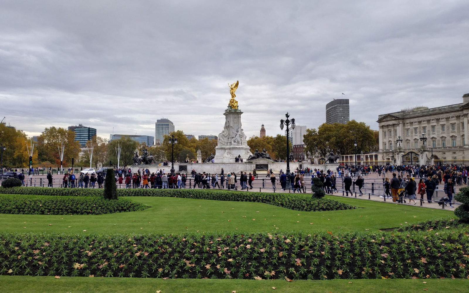 Buckingham Palace Architecture and Design | Interiors & Exteriors