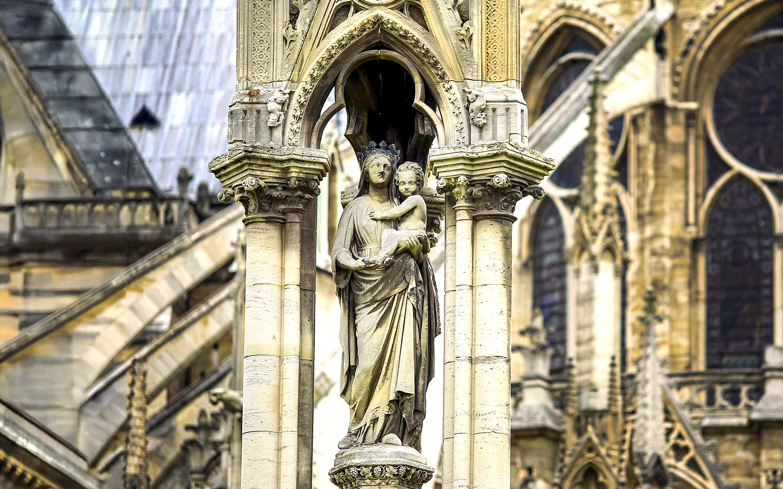 Notre Dame Entrance Guide | Tips & Visitor Info
