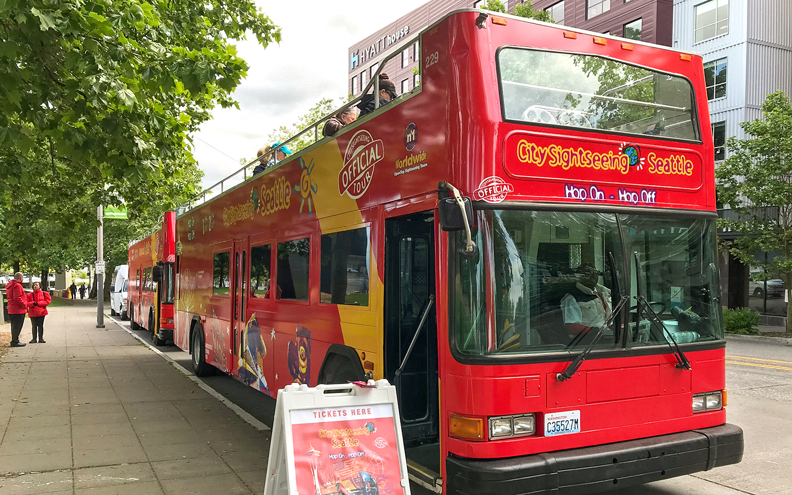 Seattle Hop On Hop Off Bus Tours | Explore the Emerald City