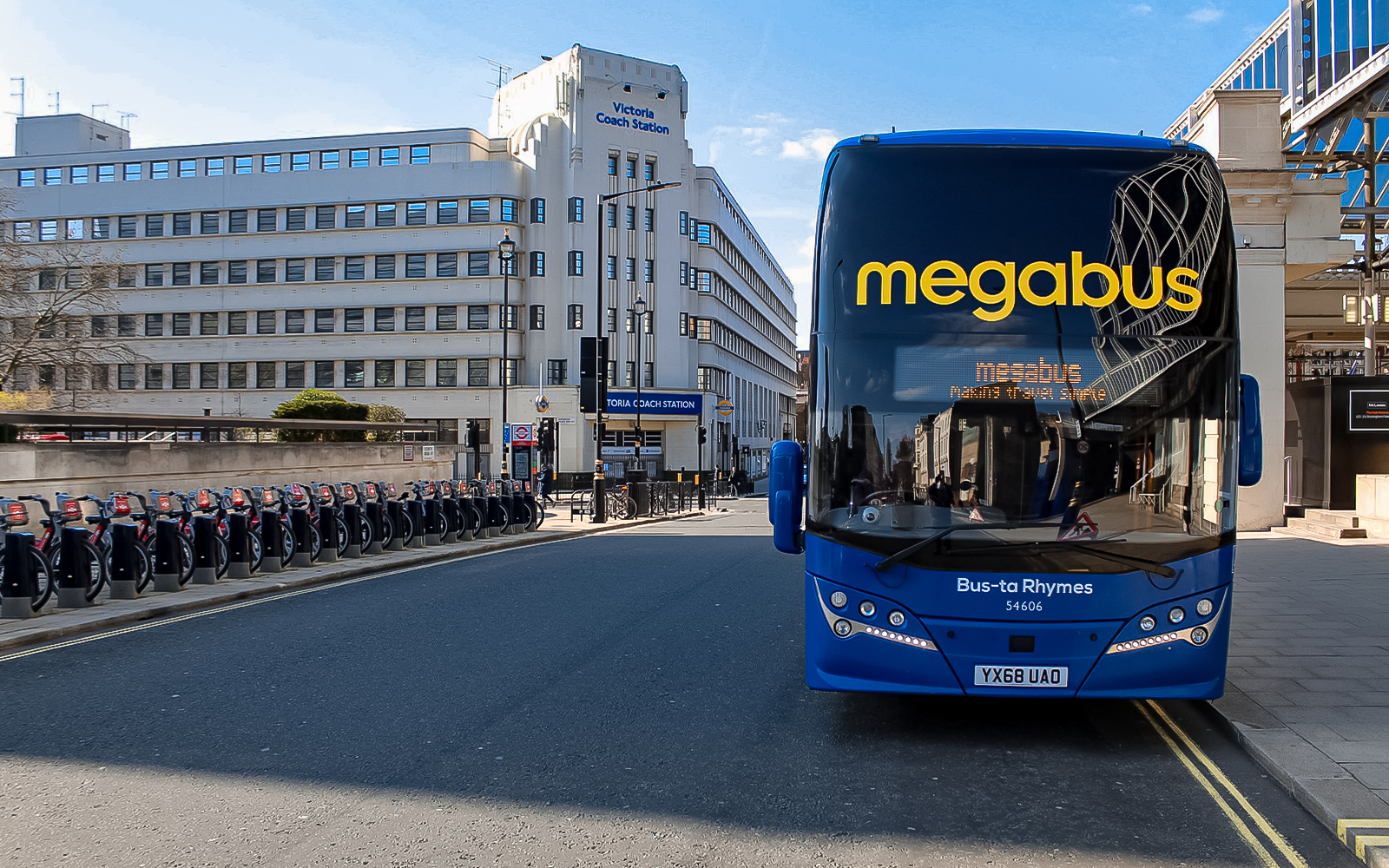 One-Way Megabus Tickets UK to/from London Gatwick Airport & London ...