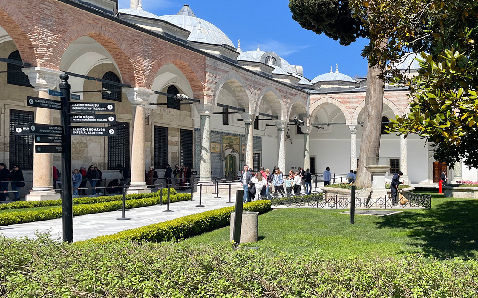 Book Skip-the-Line Topkapi Palace Tickets with Audio Guide | Headout