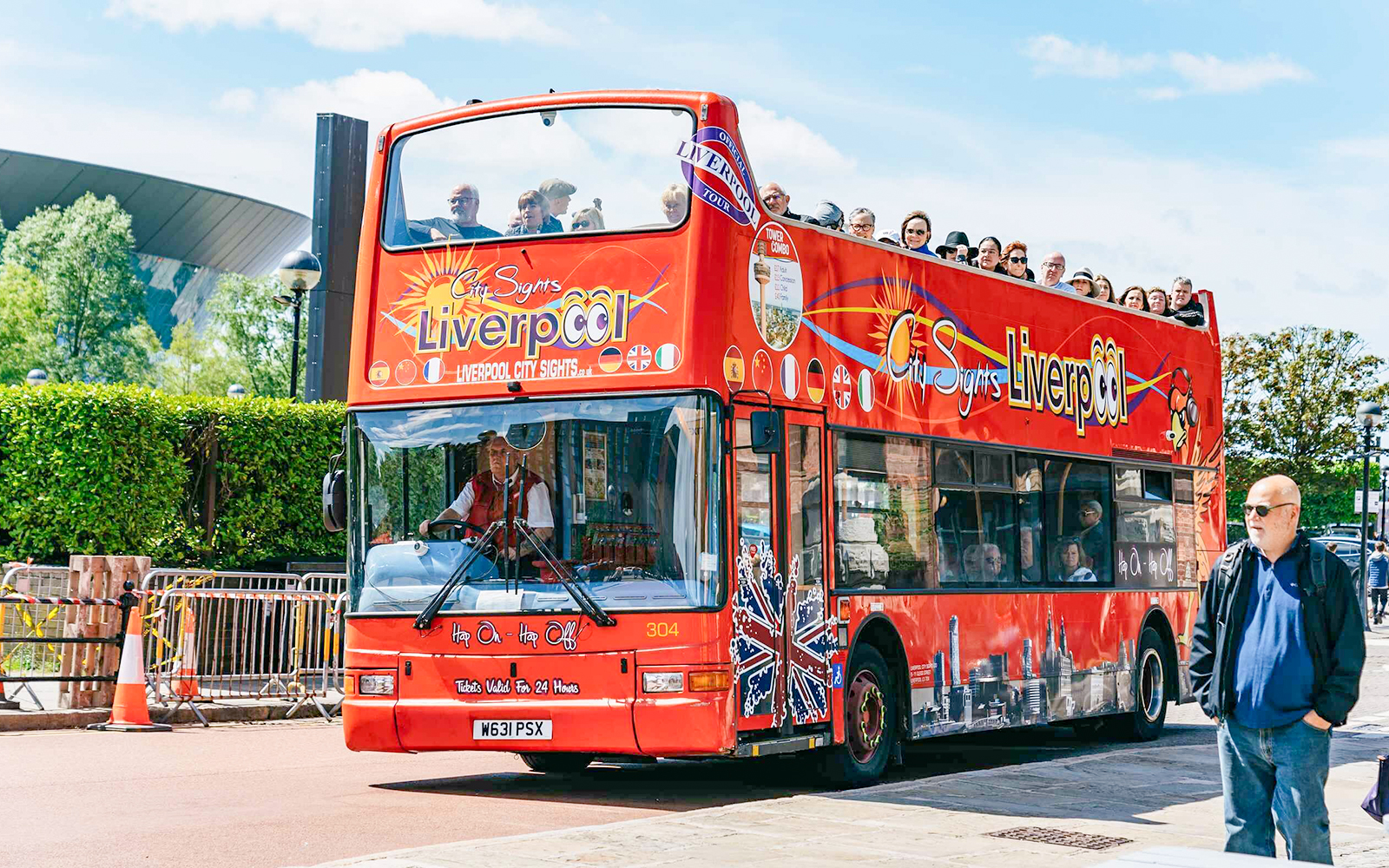 Hop-On Hop-Off Liverpool Tickets | Explore Iconic Landmarks