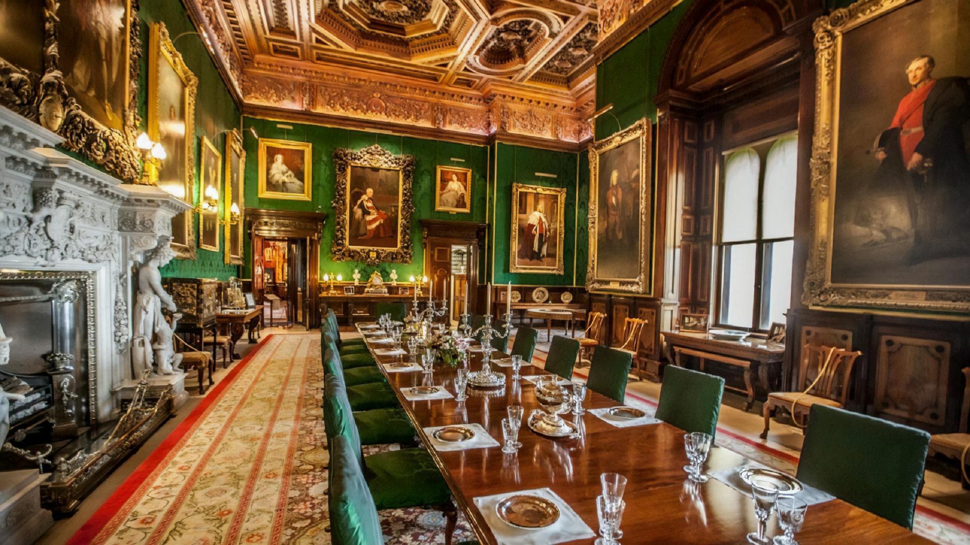 Book Alnwick Castle Tours & Tickets | Edinburgh Attractions
