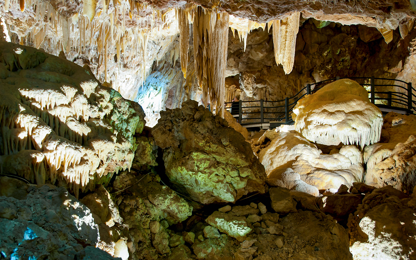 Ngilgi Cave Wedding Book Margaret River Cave Tours | Best Deals