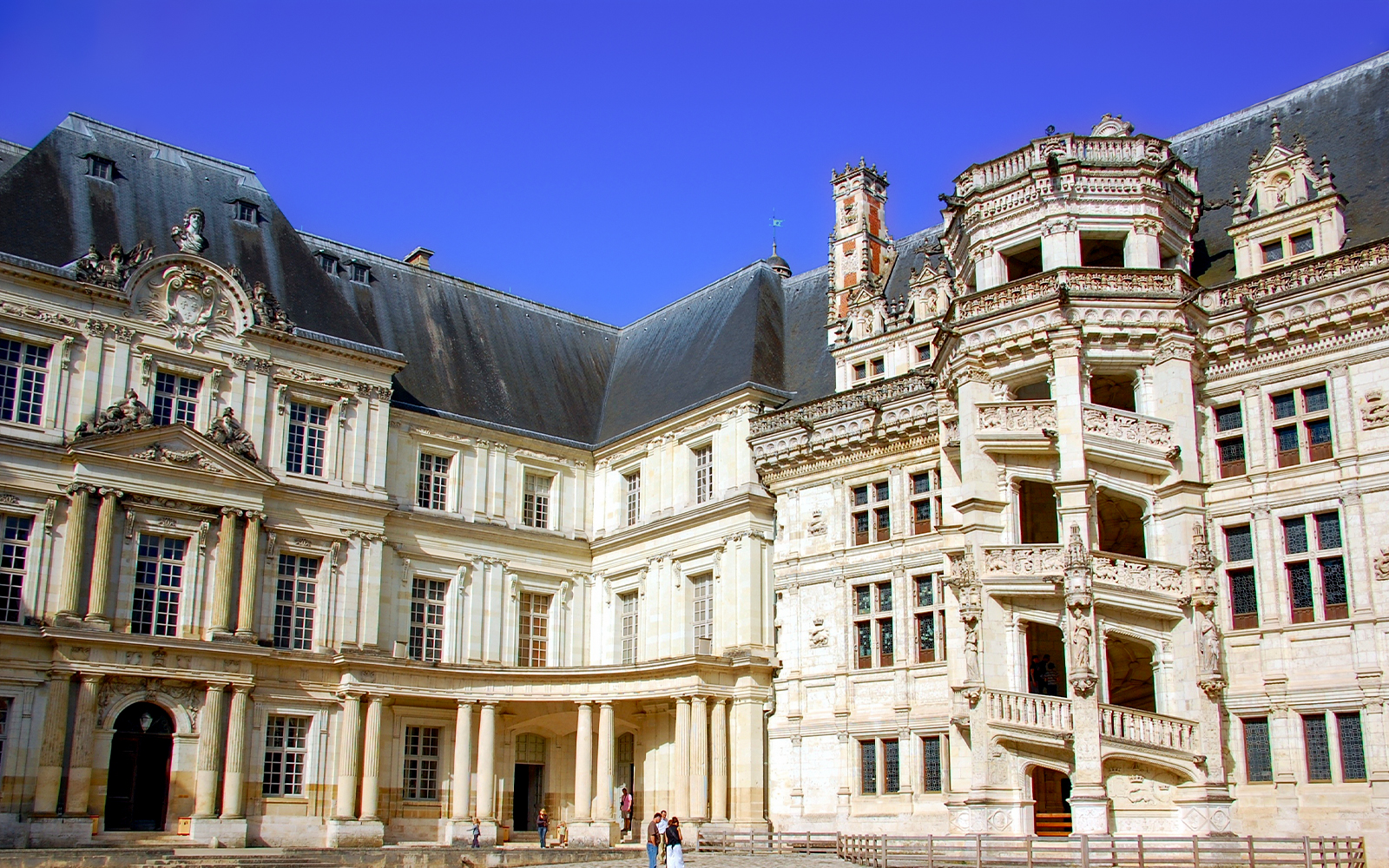 Chateau Royal de Blois Tickets 2023 | Loire Valley Castles