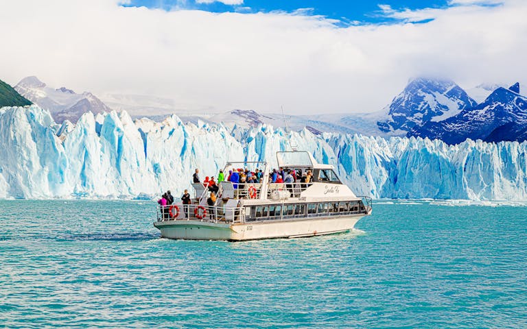 Perito Moreno Glacier Boat Tour | Expert Guides & Transfers