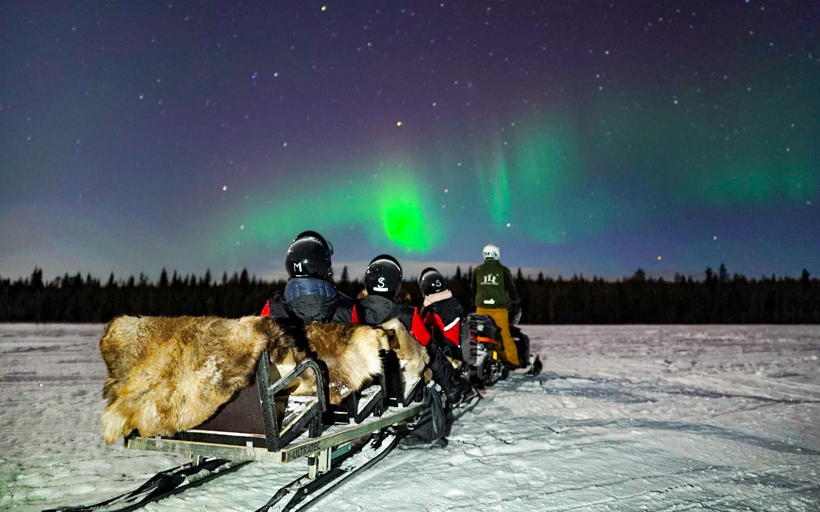 Rovaniemi Sledding Experiences | Husky & Reindeer Safaris