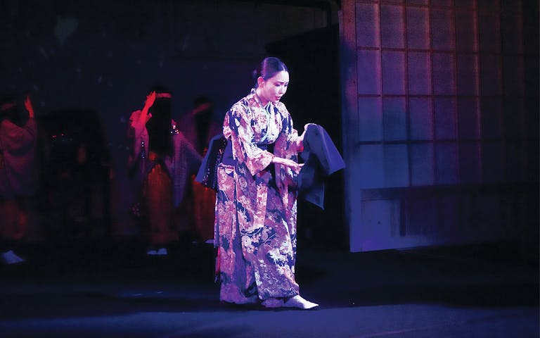Tokyo Tower: Japanese Festival Dance Show | Photo Op