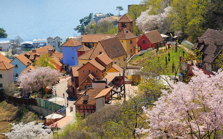 Nami Island Guided Tour | Petite France & Italian Village