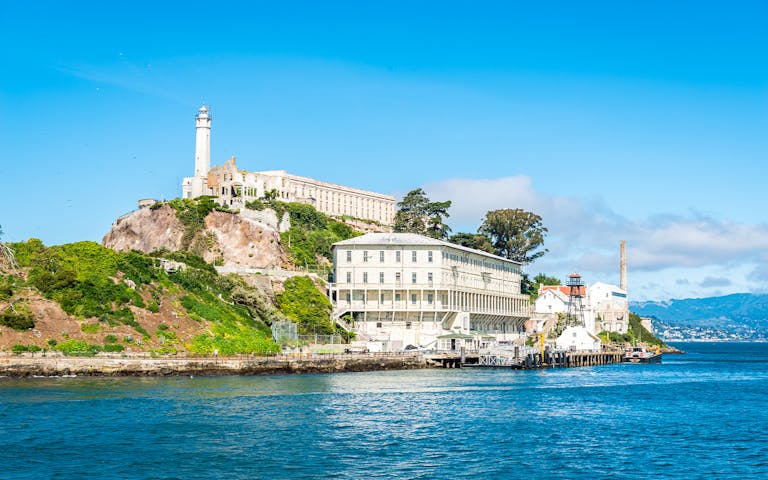 Book San Francisco Hop-On Hop-Off & Alcatraz Prison Tickets