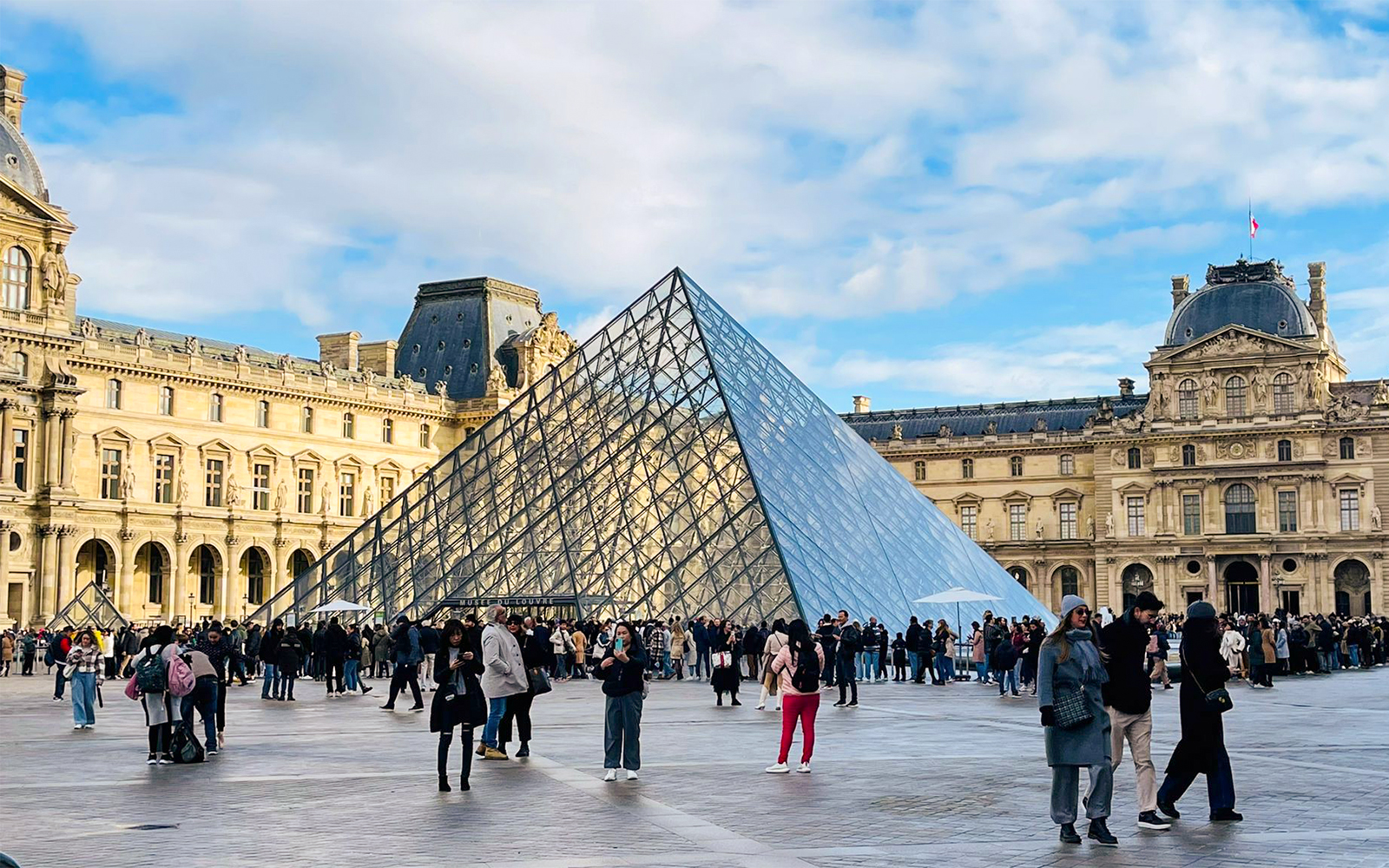Louvre History | A Journey Through Time and Art