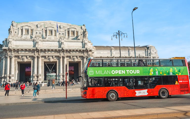 Milan Hop On Hop Off Highlights | Open Bus Tour