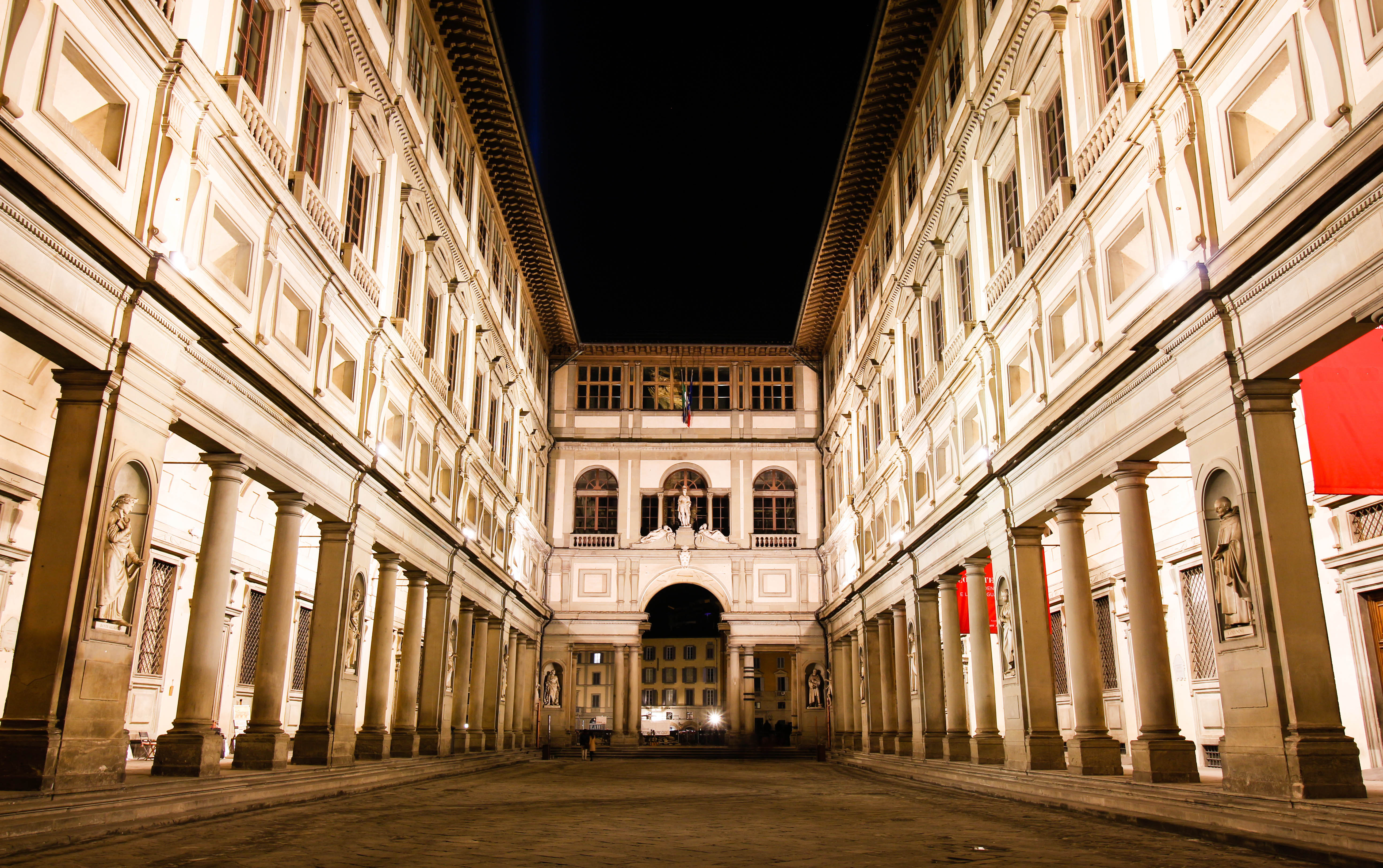 Vasari Corridor Florence Tickets | Secret Medici Passage