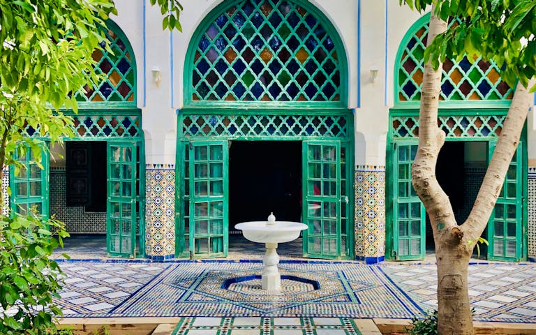 Explora Marrakech: tour al Palacio de la Bahía, Mezquita de la ...