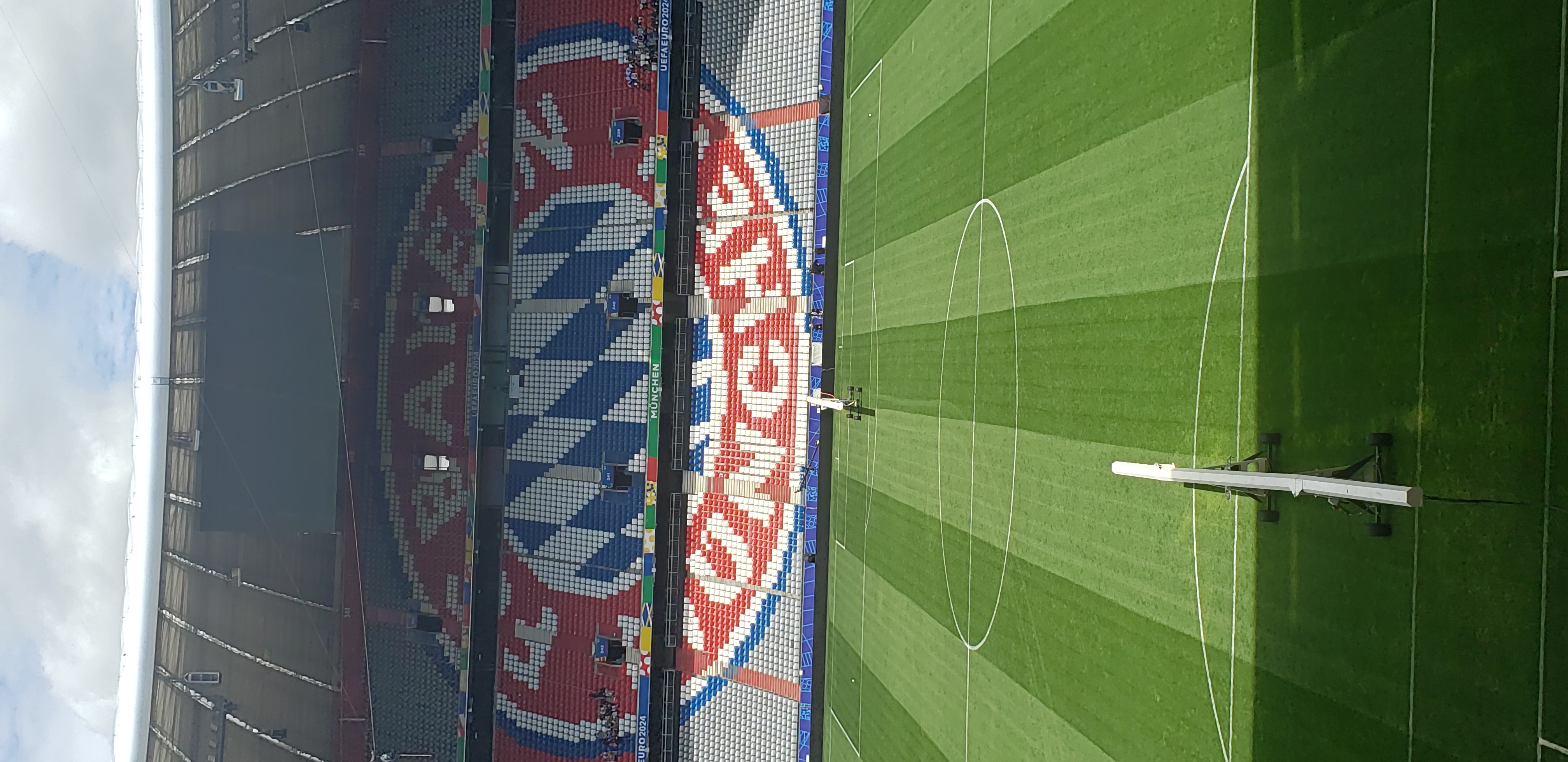 Allianz Arena Tour & FC Bayern Museum Tickets with City Tour