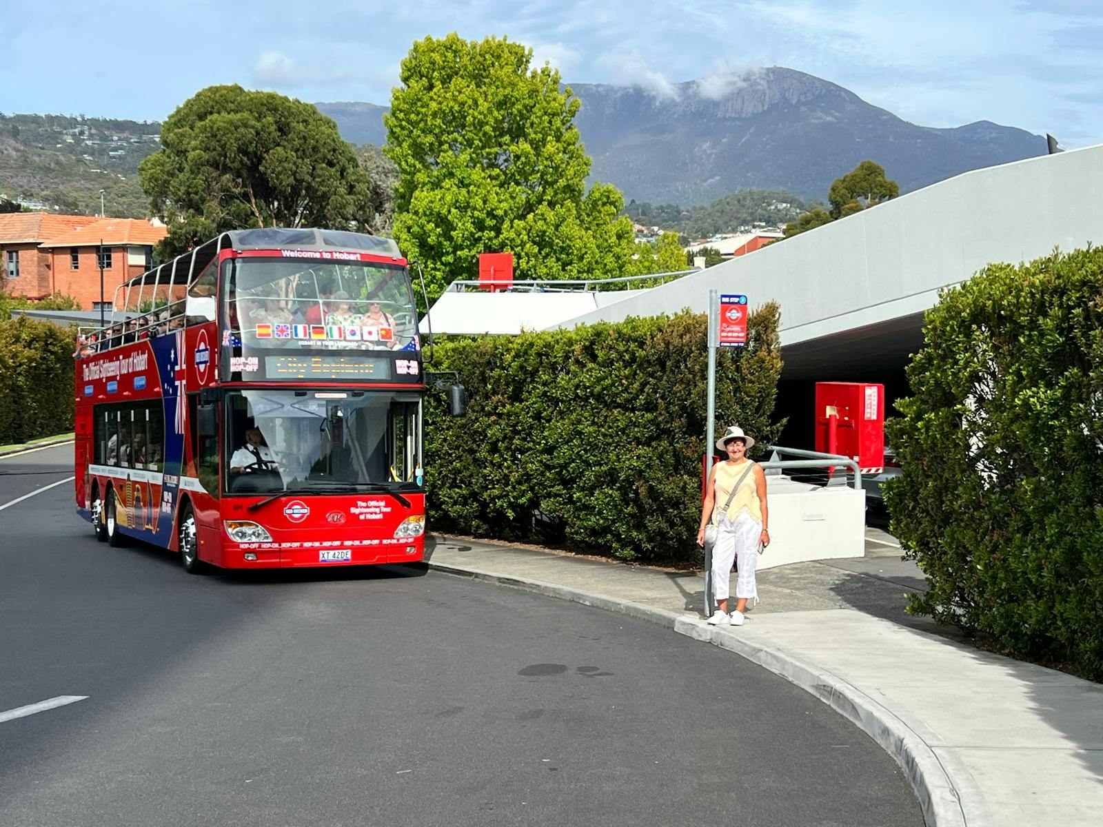 Hop-On Hop-Off Hobart Bus Tours: Flexible 24 & 48-Hr Passes