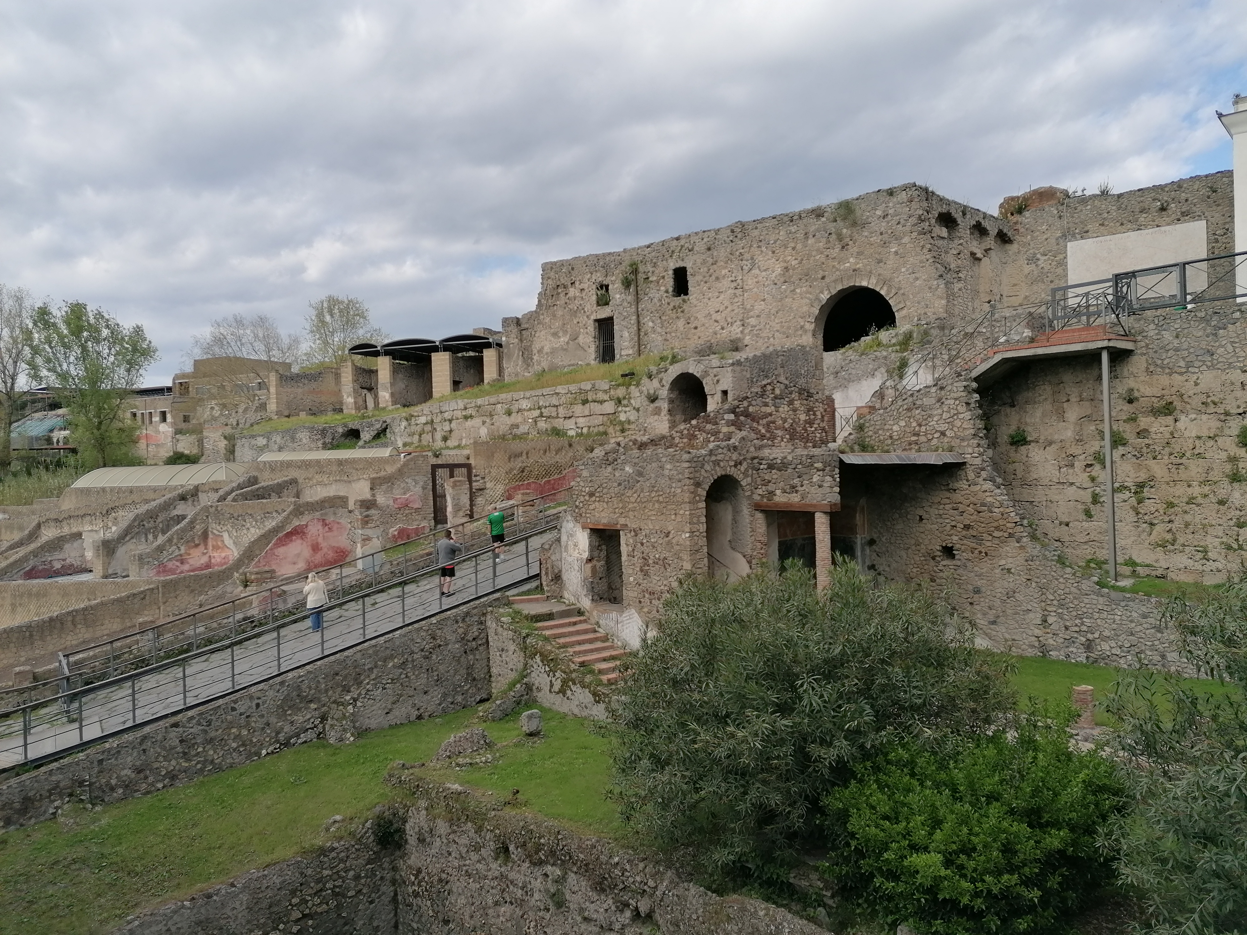 Campania Express Tickets | Naples to Herculaneum/Pompeii