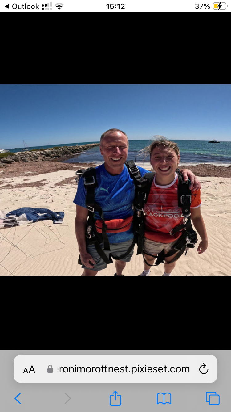 Skydiving in Perth | Tandem parachute jumps