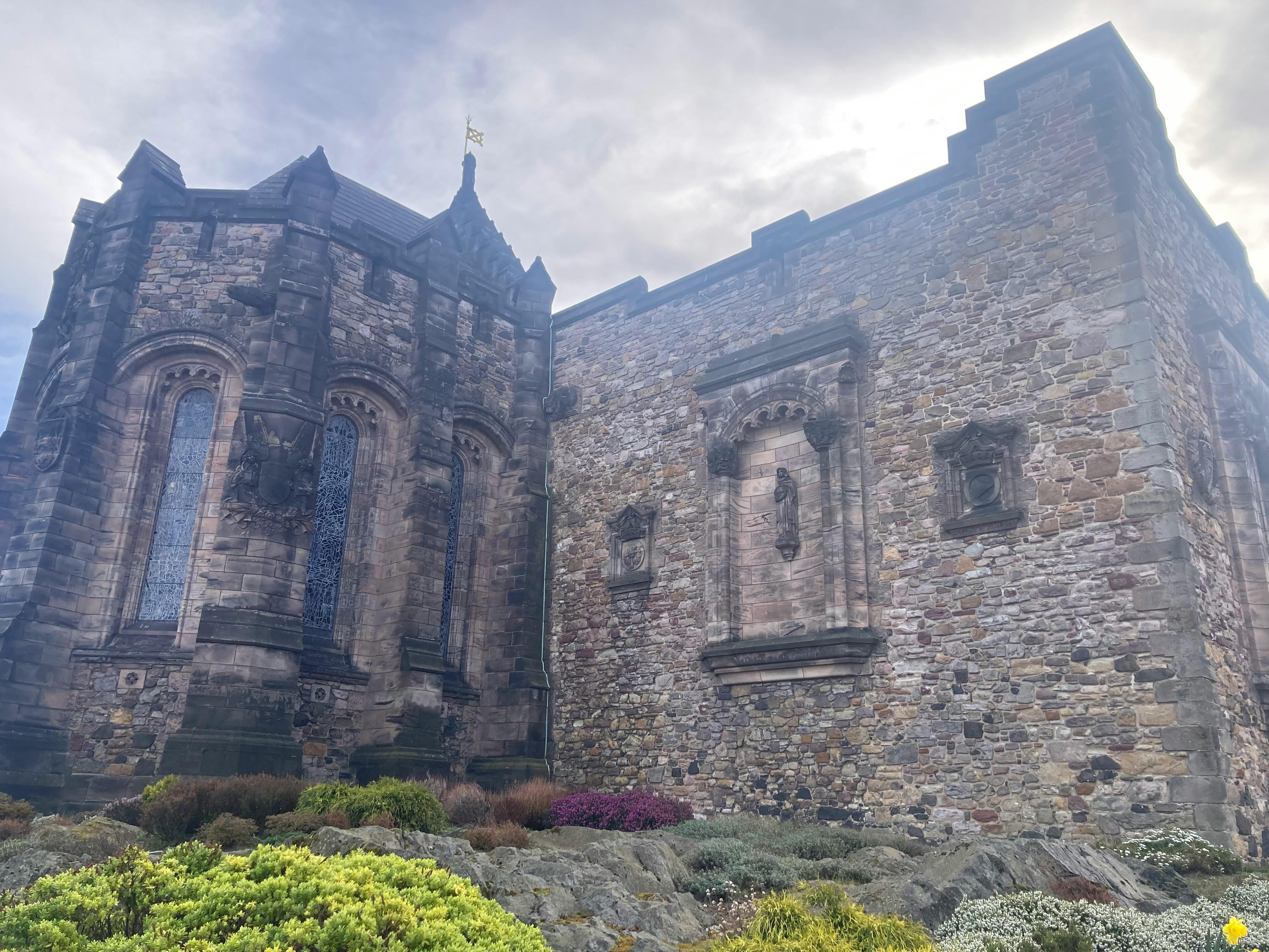 Edinburgh Castle Tickets | Guided Walking Tour & Audioguide