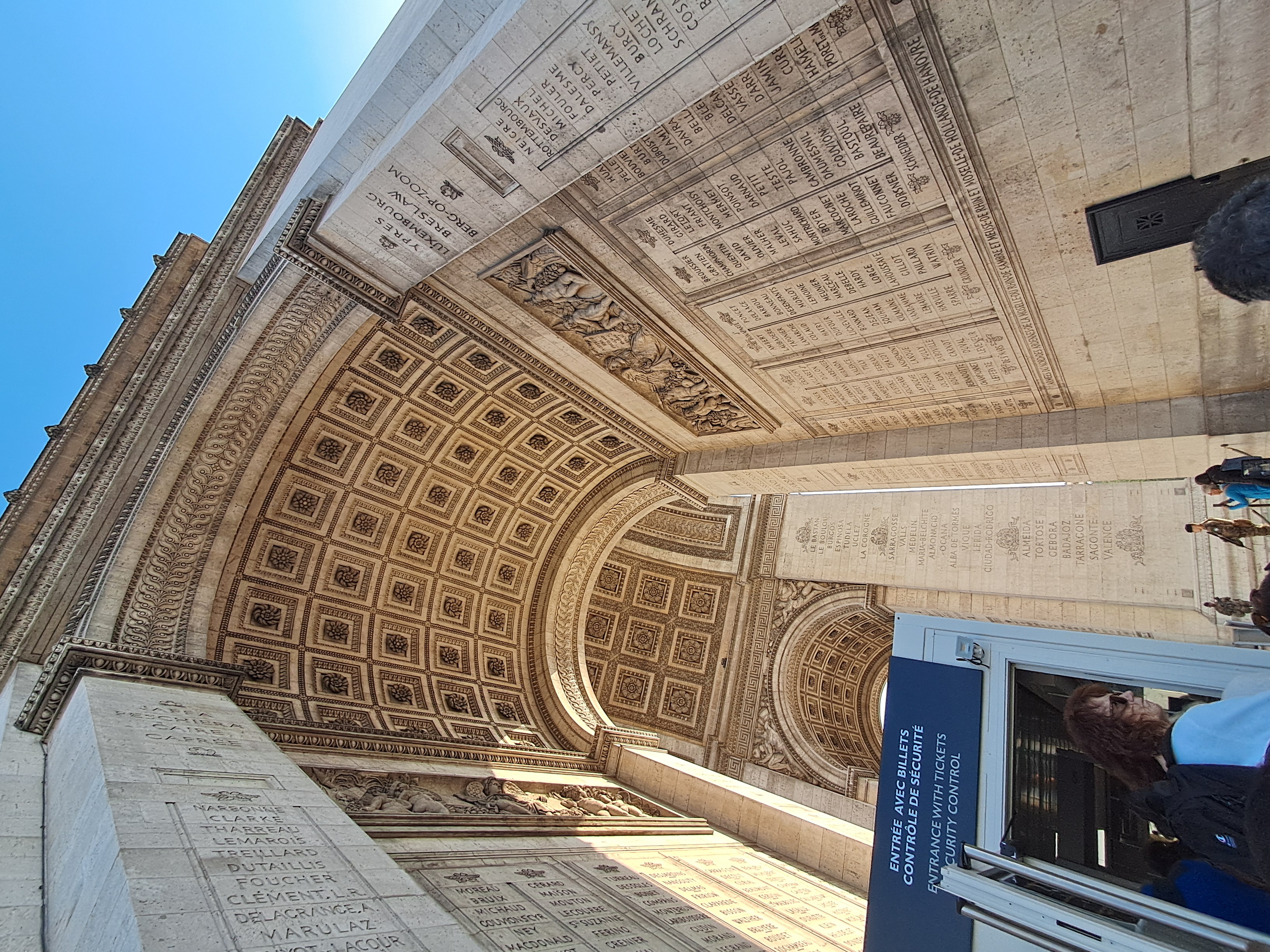 Get Direct Rooftop Access with Arc de Triomphe Entry Tickets