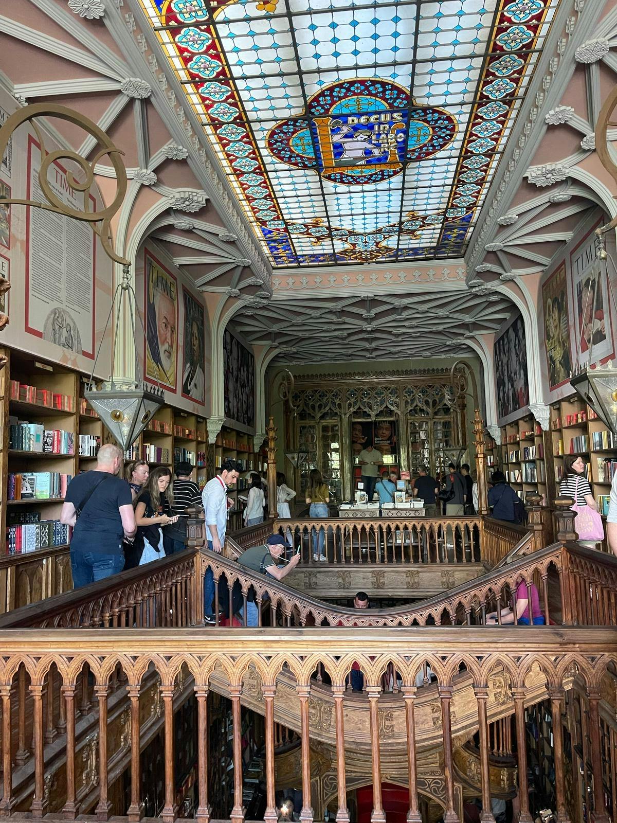 Livraria Lello Tickets | Silver/Gold Voucher + Book