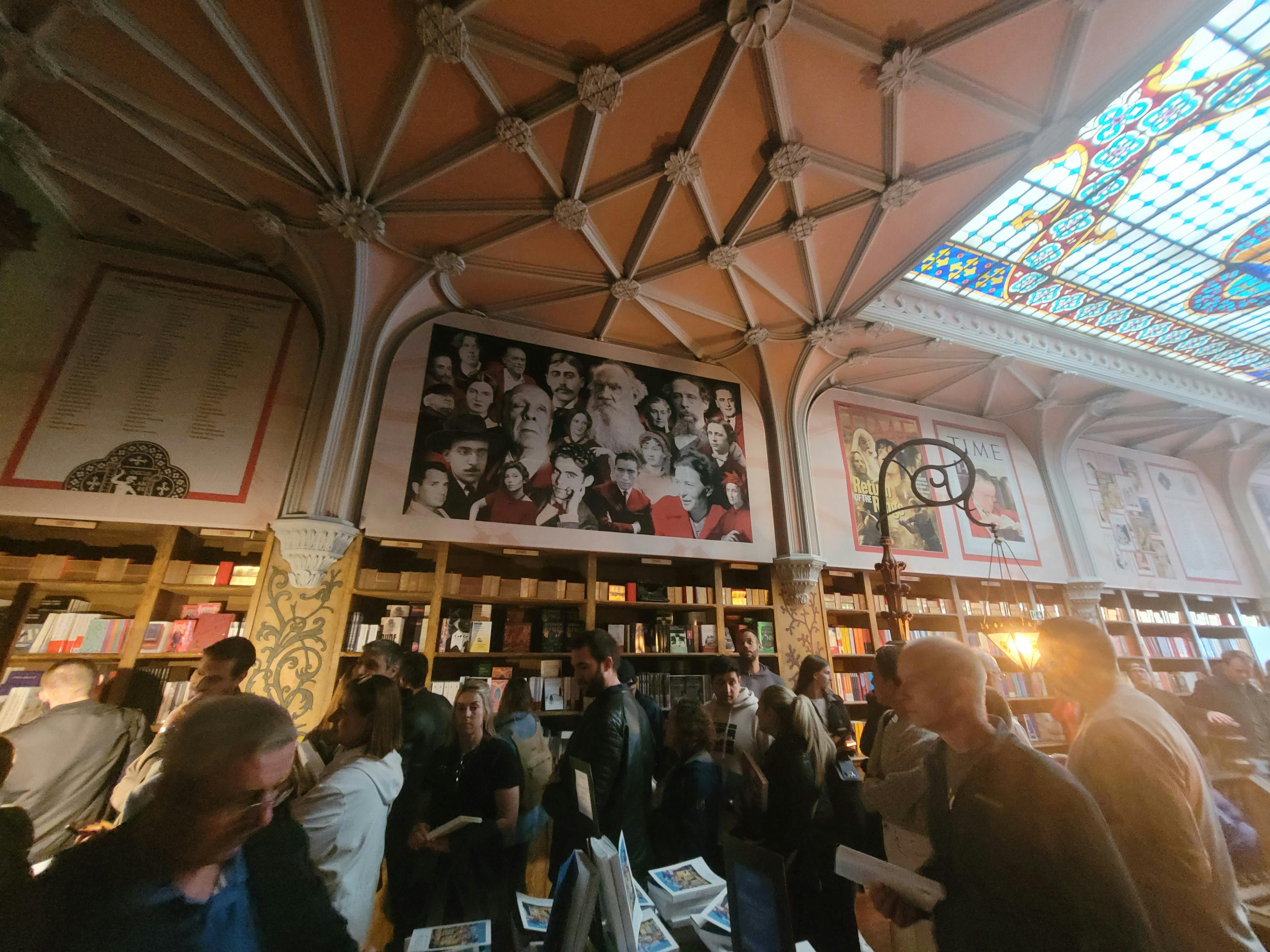 Livraria Lello Tickets | Silver/Gold Voucher + Book
