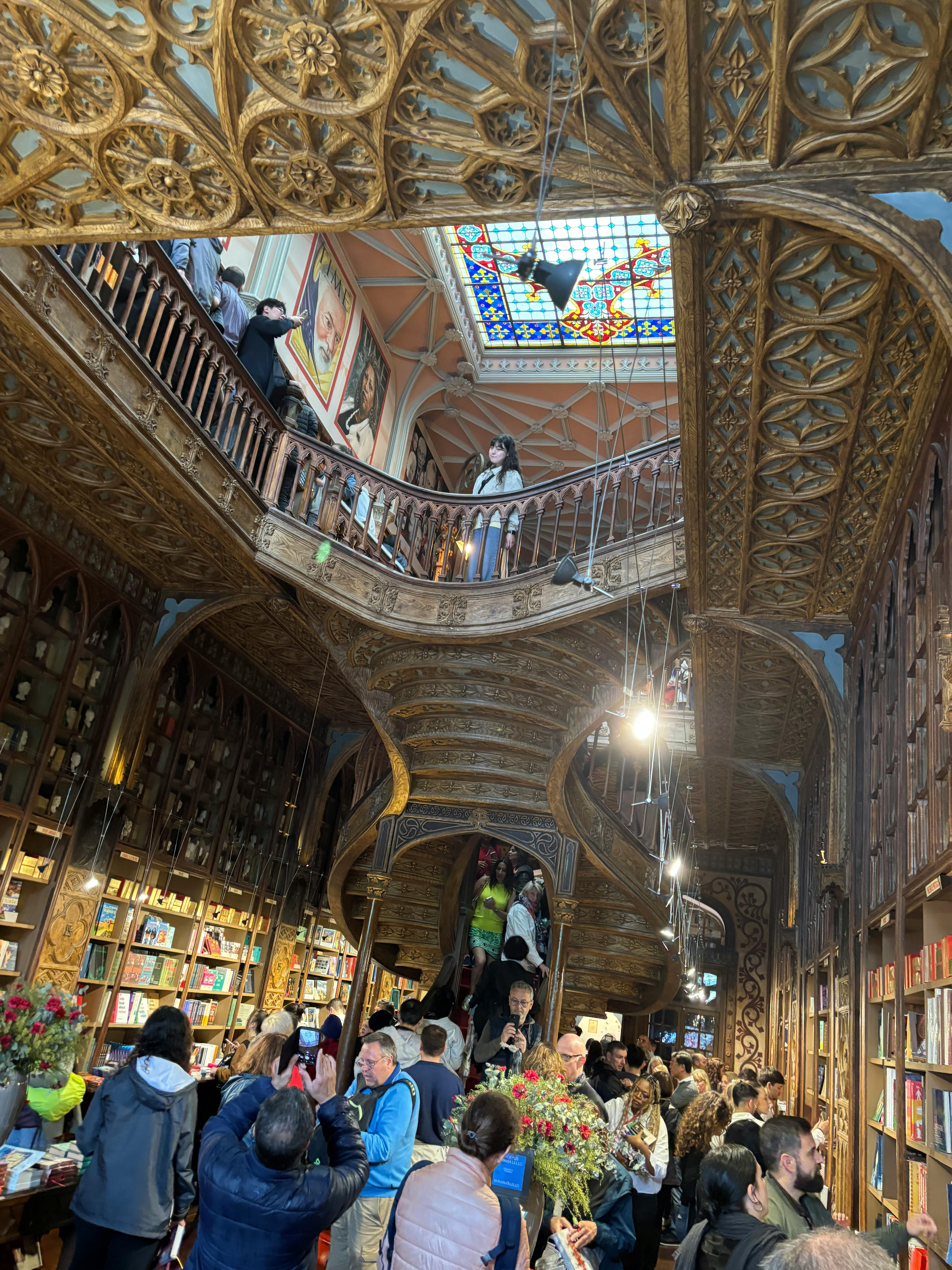 Livraria Lello Tickets | Silver/Gold Voucher + Book